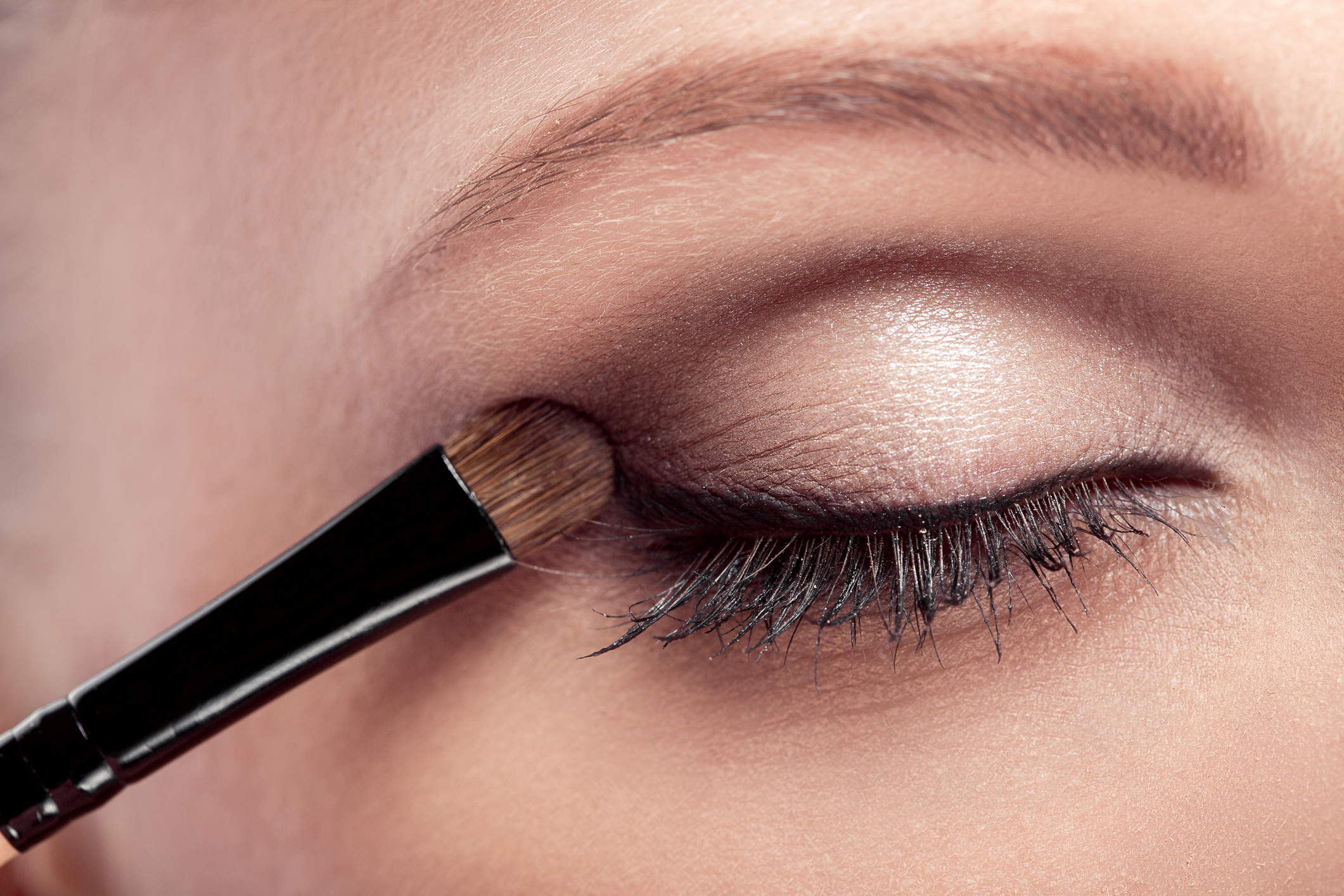 BEYOND THE FOUNDATION: The Benefits of Mineral-Based Makeup ...